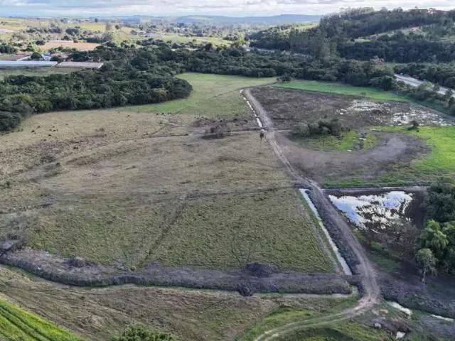 Sítio / Chácara para Venda em São Miguel Arcanjo/SP Zona Rural 3 Quartos