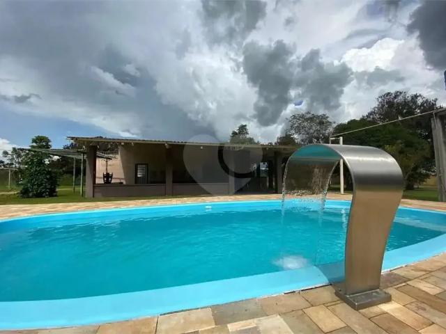 Sítio / Chácara para Venda em São Carlos/SP Vale do Uirapuru 3 Quartos