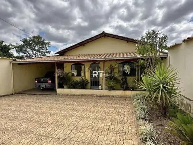 Sítio / Chácara para Venda em São Gonçalo do Pará/MG Lagoinha 3 Quartos