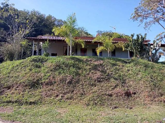 Sítio / Chácara para Venda em São José dos Campos/SP Cajuru 3 Quartos