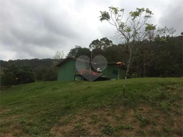 Sítio / Chácara para Venda em São José dos Campos/SP Centro 2 Quartos