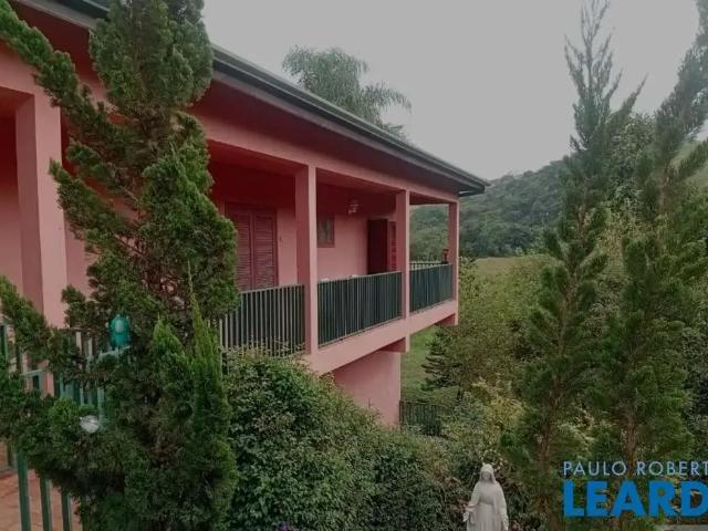 Sítio / Chácara para Venda em São José dos Campos/SP Freitas 5 Quartos