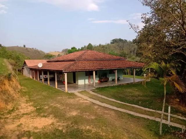 Sítio / Chácara para Venda em São José dos Campos/SP Santana 3 Quartos