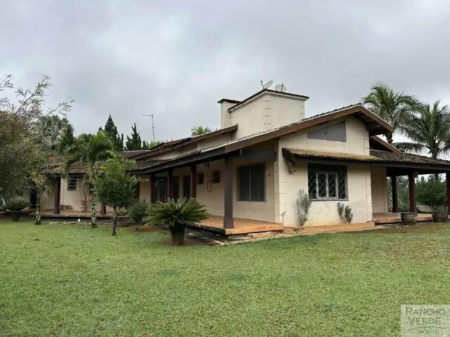 Sítio / Chácara para Venda em São José dos Campos/SP Santana 4 Quartos