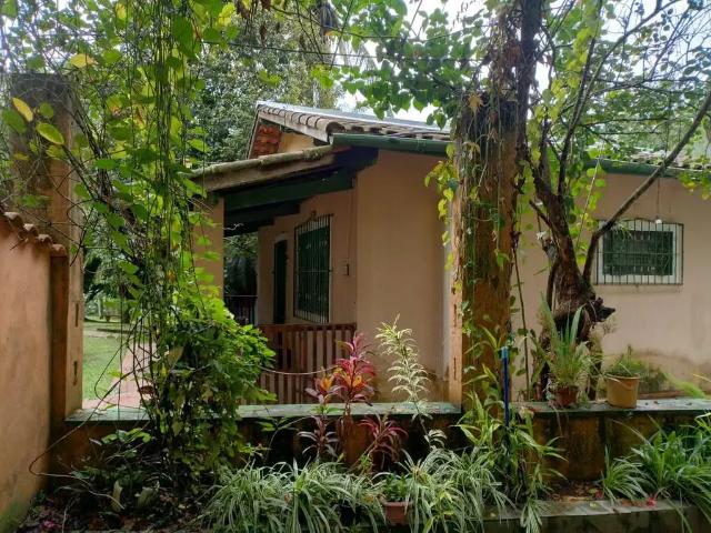 Sítio / Chácara para Venda em São José dos Campos/SP Taquari 3 Quartos