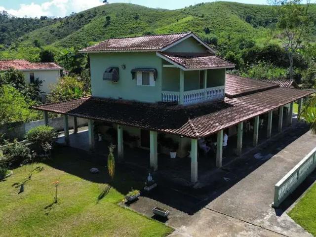 Sítio / Chácara para Venda em São José dos Campos/SP Taquari 4 Quartos