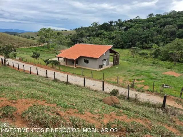 Sítio / Chácara para Venda em São José dos Campos/SP Vila São Geraldo 3 Quartos