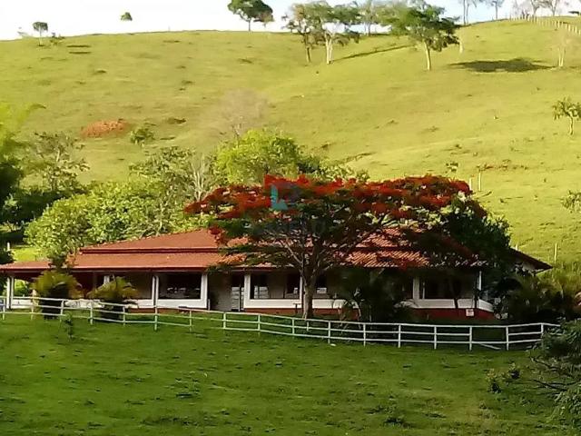 Sítio / Chácara para Venda em São Luiz do Paraitinga/SP Centro 4 Quartos