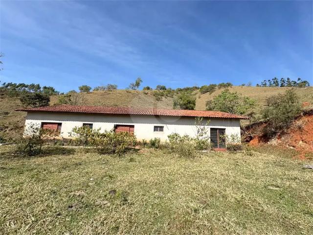 Sítio / Chácara para Venda em São Roque/SP Bairro do Cambará 3 Quartos