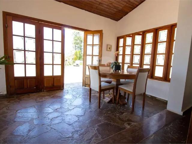 Sítio / Chácara para Venda em São Roque/SP Saboó 4 Quartos