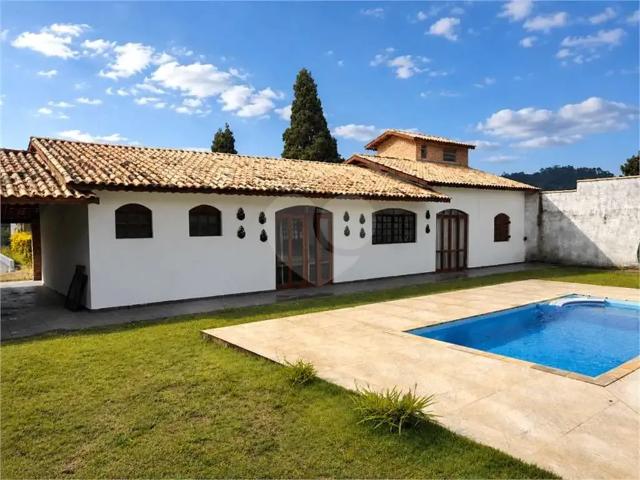 Sítio / Chácara para Venda em São Roque/SP Pavão Canguera 3 Quartos