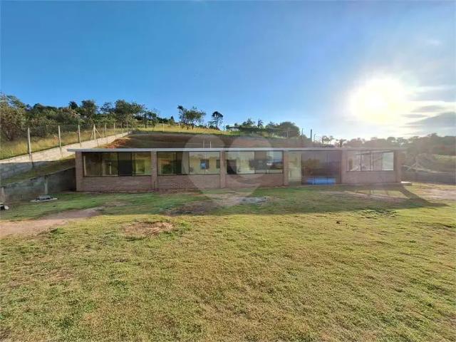 Sítio / Chácara para Venda em São Roque/SP Recanto das Acácias 4 Quartos