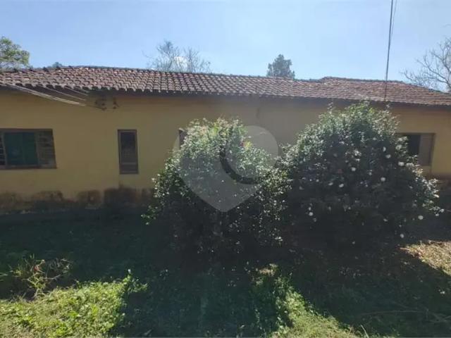 Sítio / Chácara para Venda em Salto de Pirapora/SP Barra 3 Quartos