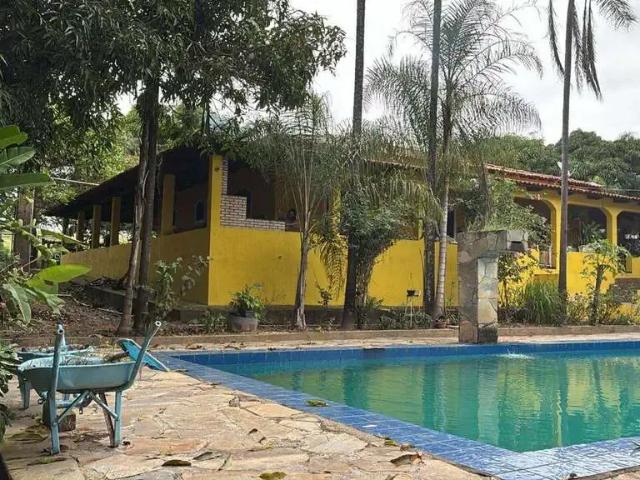 Sítio / Chácara para Venda em Santo Antônio do Descoberto/GO Centro 4 Quartos