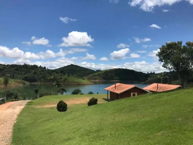 Sítio / Chácara para Venda em Santa Branca/SP Centro 3 Quartos