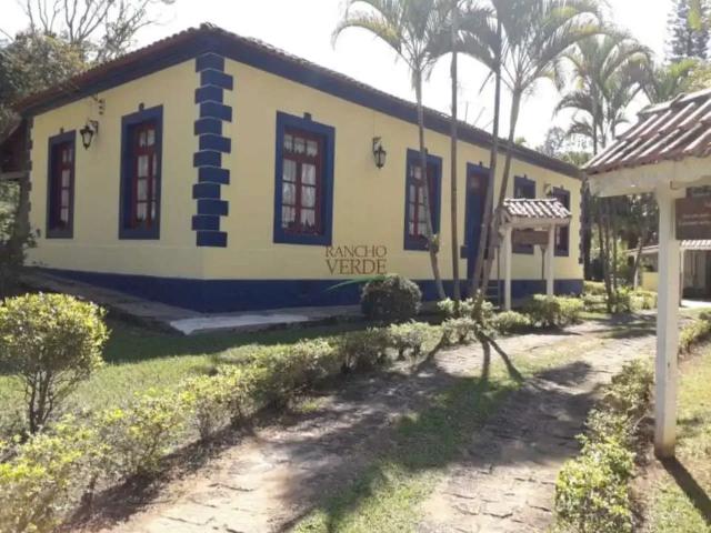 Sítio / Chácara para Venda em Santa Branca/SP Centro 4 Quartos