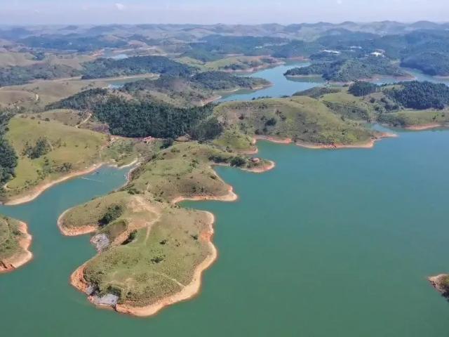 Sítio / Chácara para Venda em Santa Branca/SP Zona Rural 4 Quartos