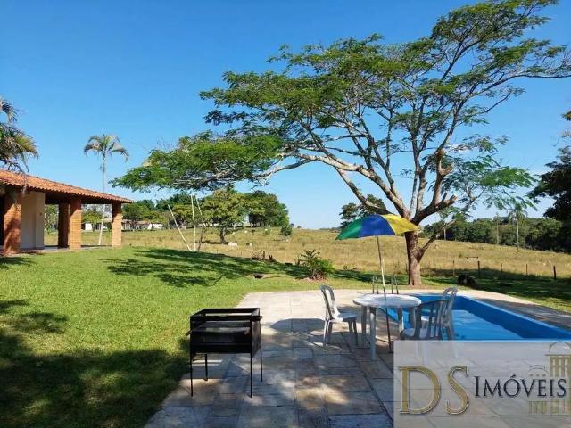 Sítio / Chácara para Venda em Sarapuí/SP Centro