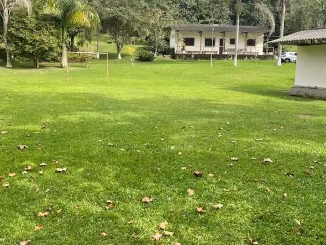 Sítio / Chácara para Venda em Suzano/SP Clube dos Oficiais 3 Quartos