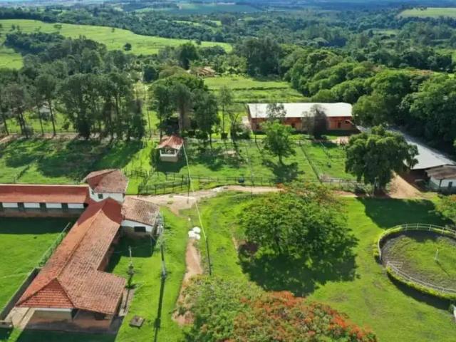 Sítio / Chácara para Venda em Porto Feliz/SP Zona Rural 3 Quartos