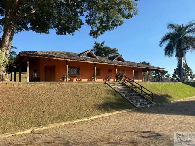 Sítio / Chácara para Venda em Paraibuna/SP Bairro do Espírito Santo 5 Quartos