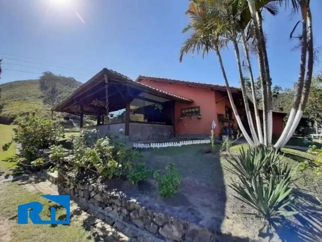 Sítio / Chácara para Venda em Paraibuna/SP Zona Rural 6 Quartos