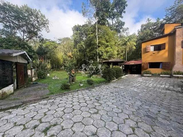 Sítio / Chácara para Venda em Paraibuna/SP Zona Rural 8 Quartos