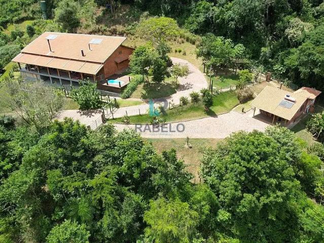 Sítio / Chácara para Venda em Pardinho/SP Zona Rural 4 Quartos