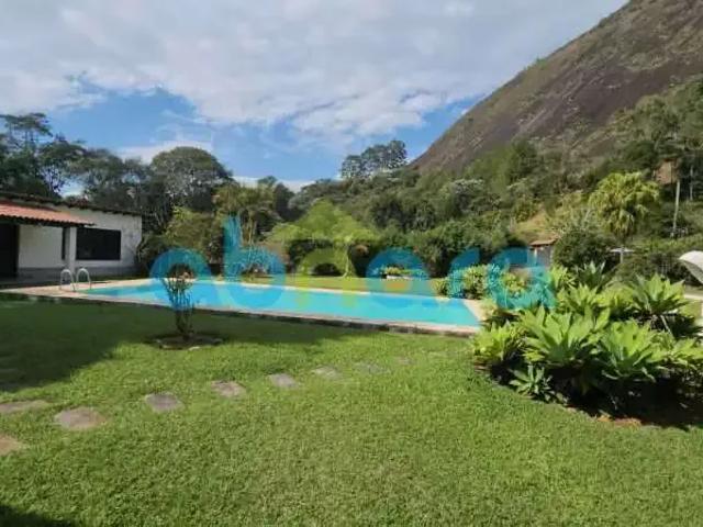 Sítio / Chácara para Venda em Petrópolis/RJ Araras 5 Quartos