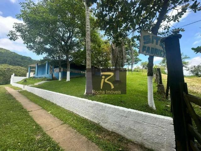 Sítio / Chácara para Venda em Pedro de Toledo/SP Centro 4 Quartos