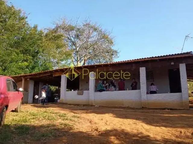Sítio / Chácara para Venda em Pindamonhangaba/SP Goiabal 2 Quartos