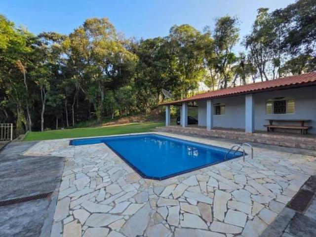 Sítio / Chácara para Venda em Pinhalzinho, 3 dormitórios, 1 suíte, 3 banheiros