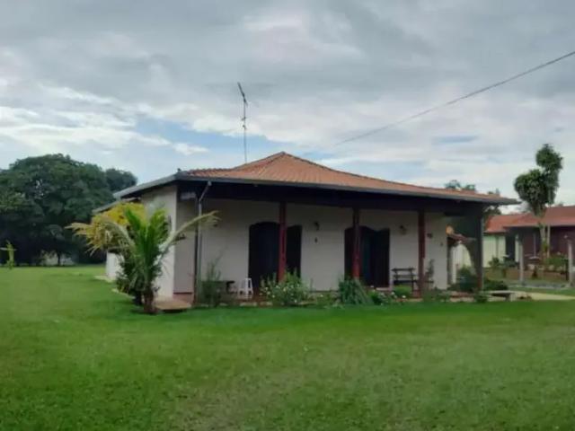Sítio / Chácara para Venda em Tatuí/SP Vale dos Lagos 4 Quartos