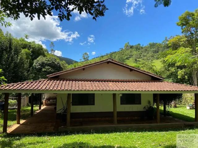 Sítio / Chácara para Venda em Taubaté/SP Zona Rural 3 Quartos