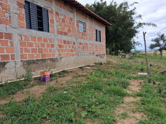 Sítio / Chácara para Venda em Taubaté/SP Zona Rural 2 Quartos