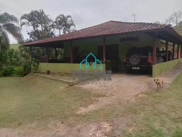 Sítio / Chácara para Venda em Taubaté/SP Área Rural de Taubaté 4 Quartos