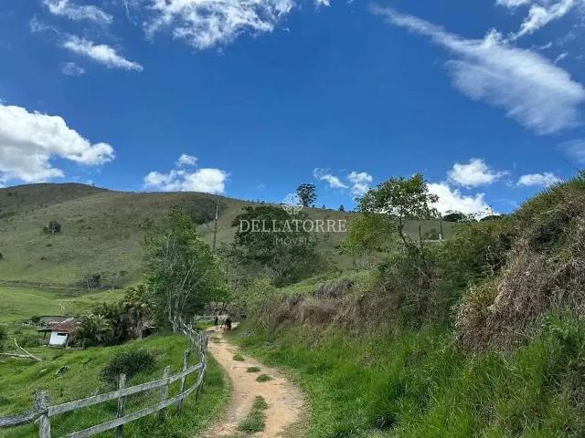 Sítio / Chácara para Venda em Teresópolis/RJ Três Córregos 4 Quartos