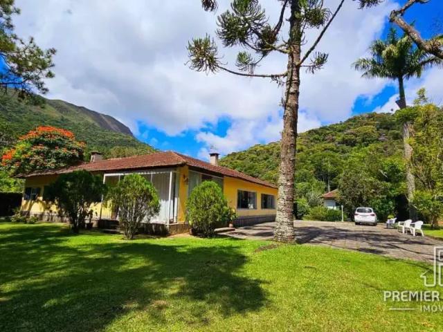 Sítio / Chácara para Venda em Teresópolis/RJ Albuquerque 4 Quartos