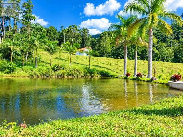 Sítio / Chácara para Venda em Teresópolis/RJ Cuiabá 3 Quartos