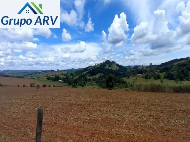 Sítio / Chácara para Venda em Tuiuti/SP Zona Rural