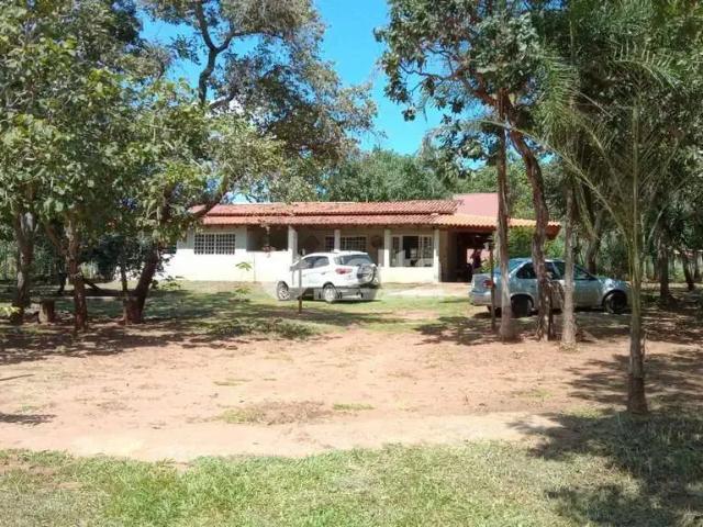 Sítio / Chácara para Venda em Uberlândia/MG Chácaras Eldorado 3 Quartos
