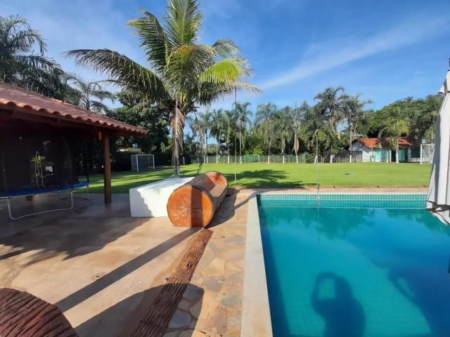 Sítio / Chácara para Venda em Uberlândia/MG Chácaras Eldorado 6 Quartos