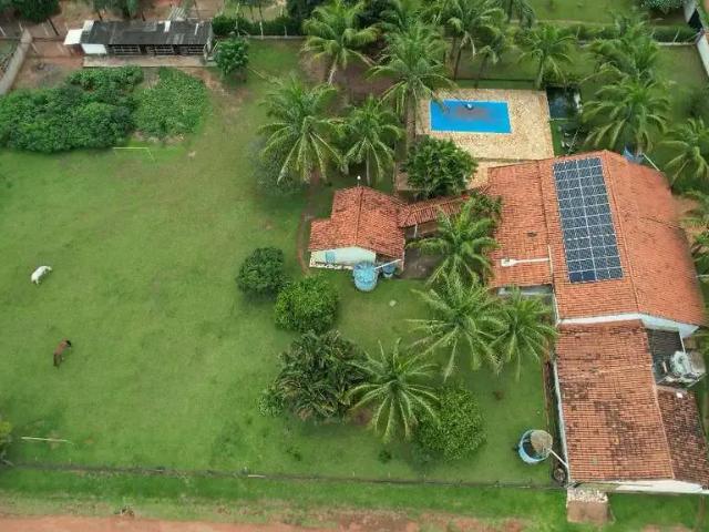 Sítio / Chácara para Venda em Uberlândia/MG Jockey Camping 4 Quartos