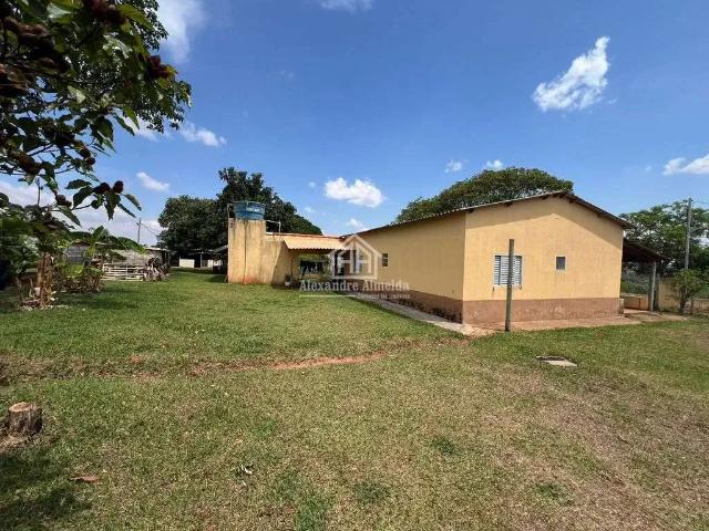 Sítio / Chácara para Venda em Uberlândia/MG Residencial Lago Azul 3 Quartos