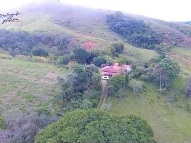 Sítio com 3 dormitórios à venda, 166980 m² por R$ 950.000,00 Borda Do Campo Cunha/SP