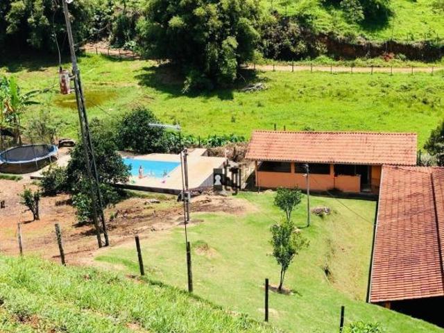Sítio com 3 dormitórios à venda, 240000 m² por R$ 800.000 Coronel Pacheco Coronel Pacheco/MG