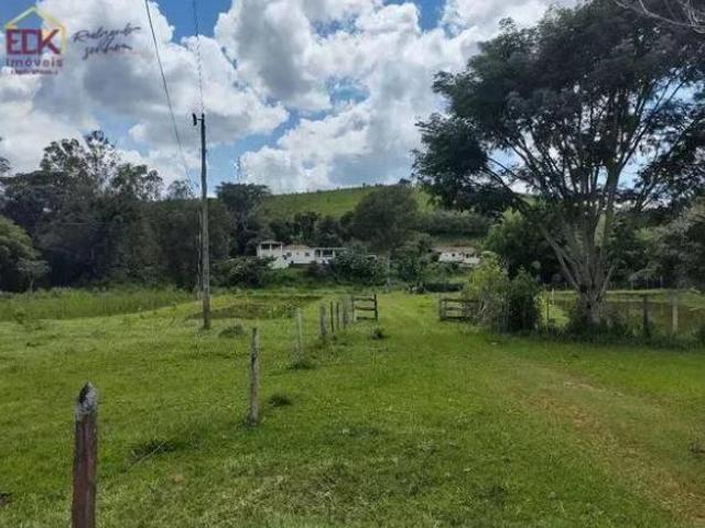 Sítio com 3 dormitórios à venda, 266200 m² por R$ 1.600.000,00 Caxambu Caxambu/MG