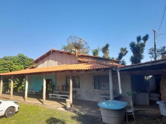 Sítio com 3 dormitórios à venda, 20000 m² por R$ 870.000,00 Jd Escócia Araçoiaba da Serra/SP