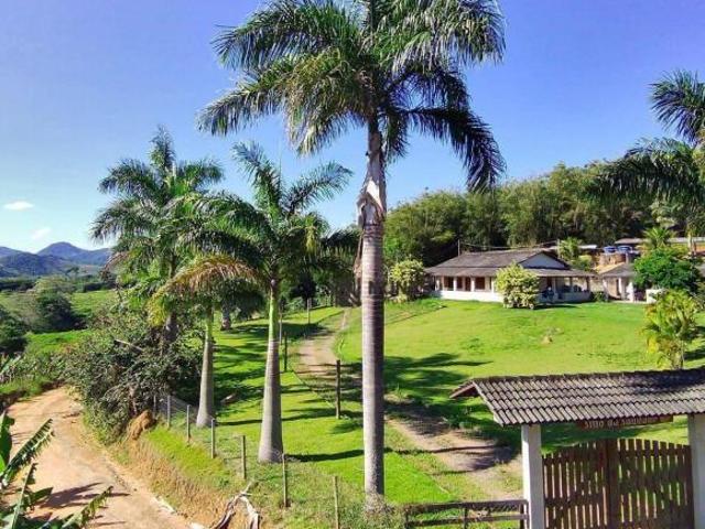 Sítio com 3 dormitórios à venda, 319000 m² por R$ 1.600.000 Piau Piau/MG