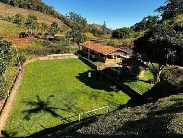 Sítio com 3 dormitórios à venda, 48000 m² por R$ 680.000,00 Humaitá Juiz de Fora/MG